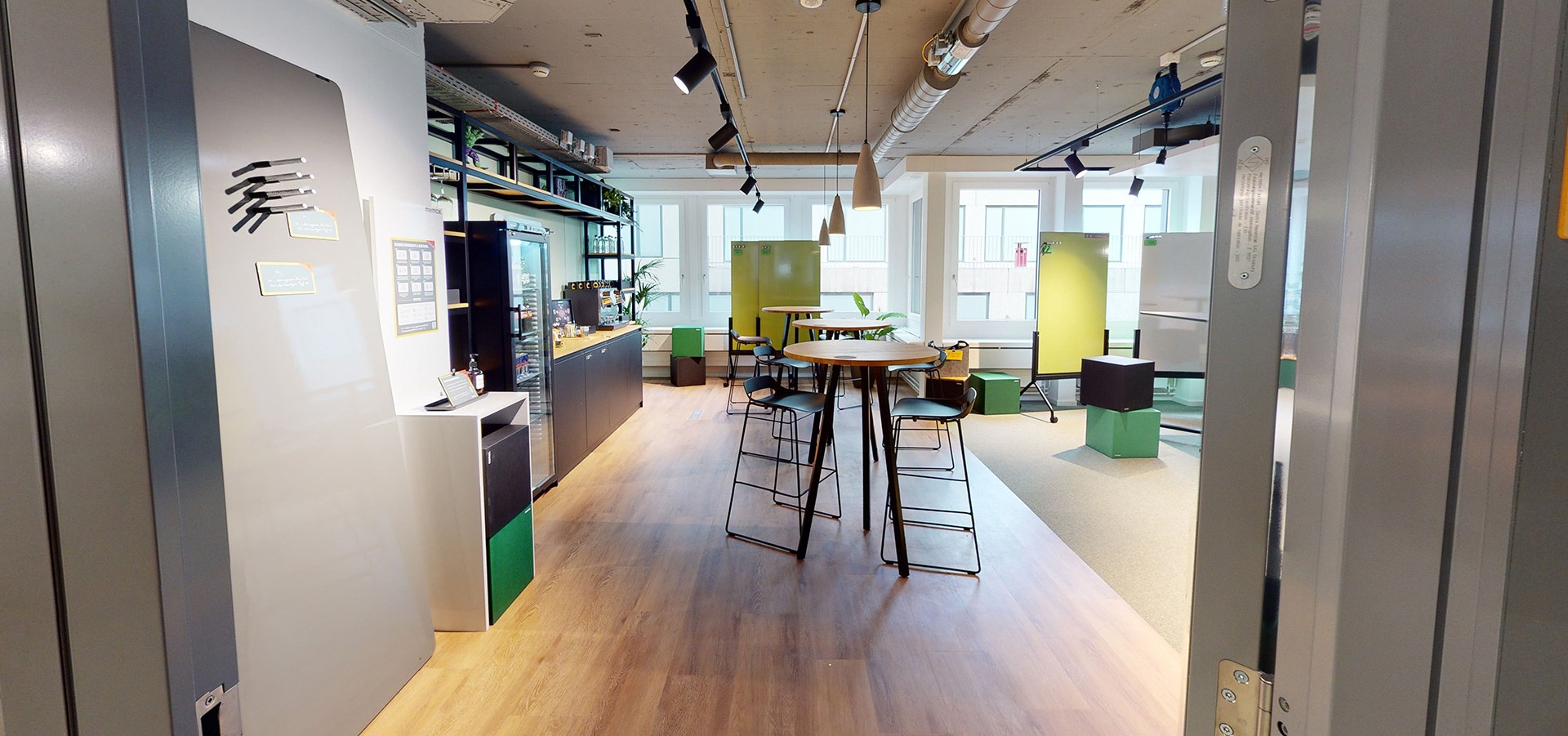 Large Space II - MemoxMemox Innovations AG